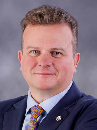 Board of Management - Management Structure - The Hong Kong Jockey Club